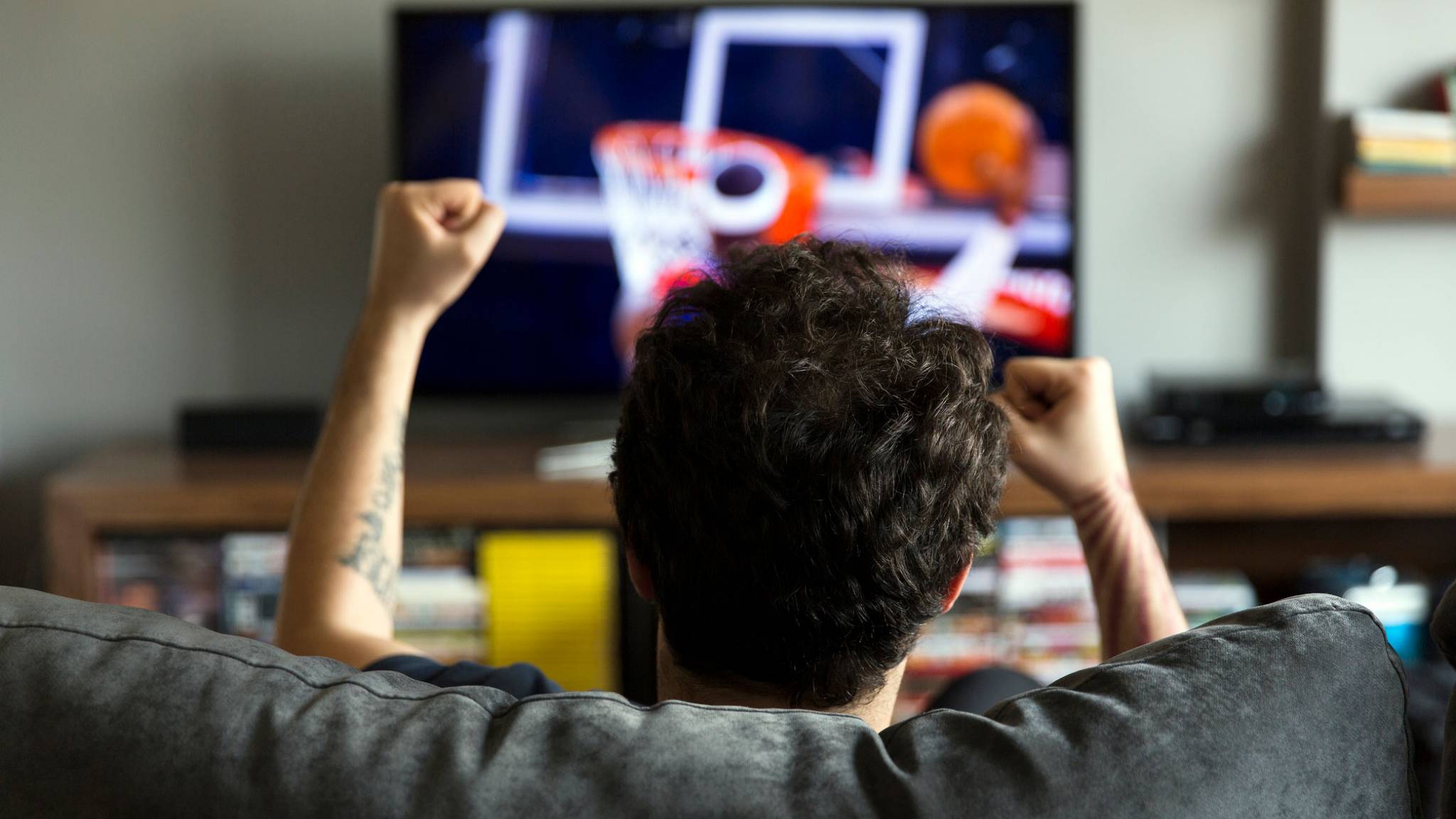 Basketball on the brain: Neuroscientists use sports to study surprise