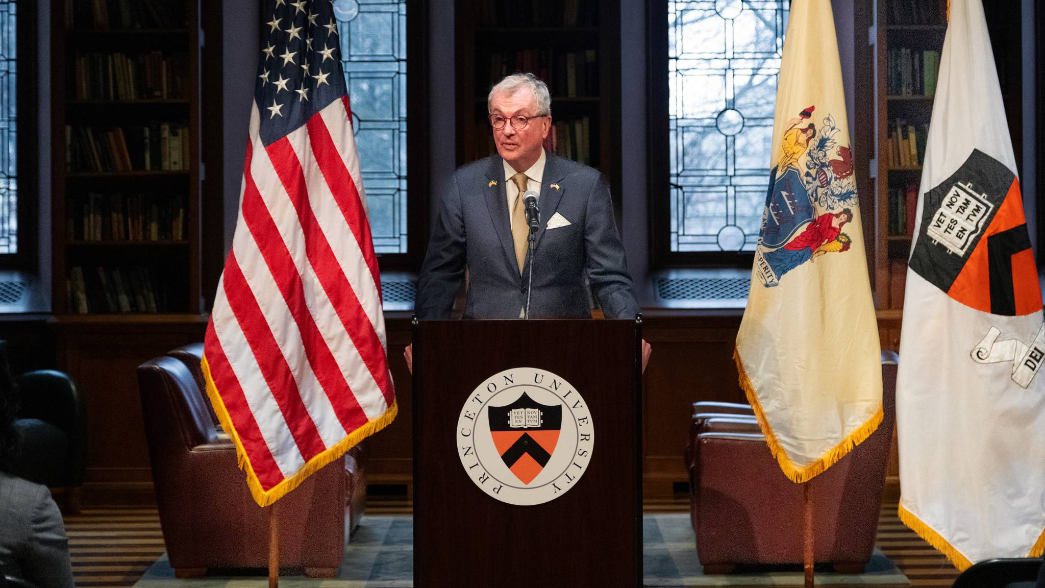 Governor Murphy and Princeton announce plans to establish an artificial intelligence hub in New ...