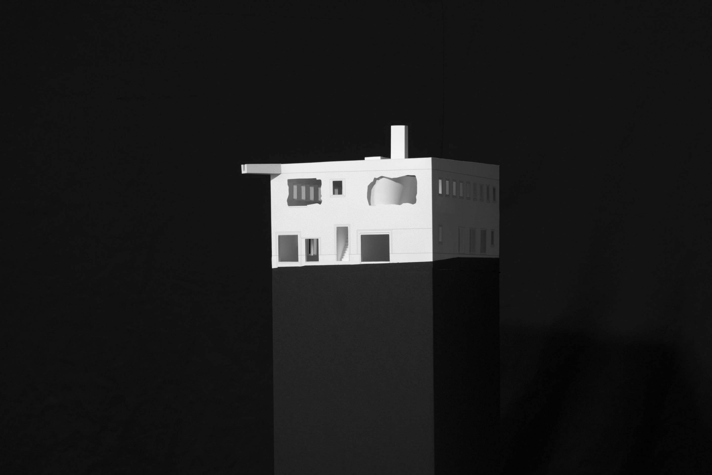 Architecture school showcases ‘44 Low-resolution Houses’