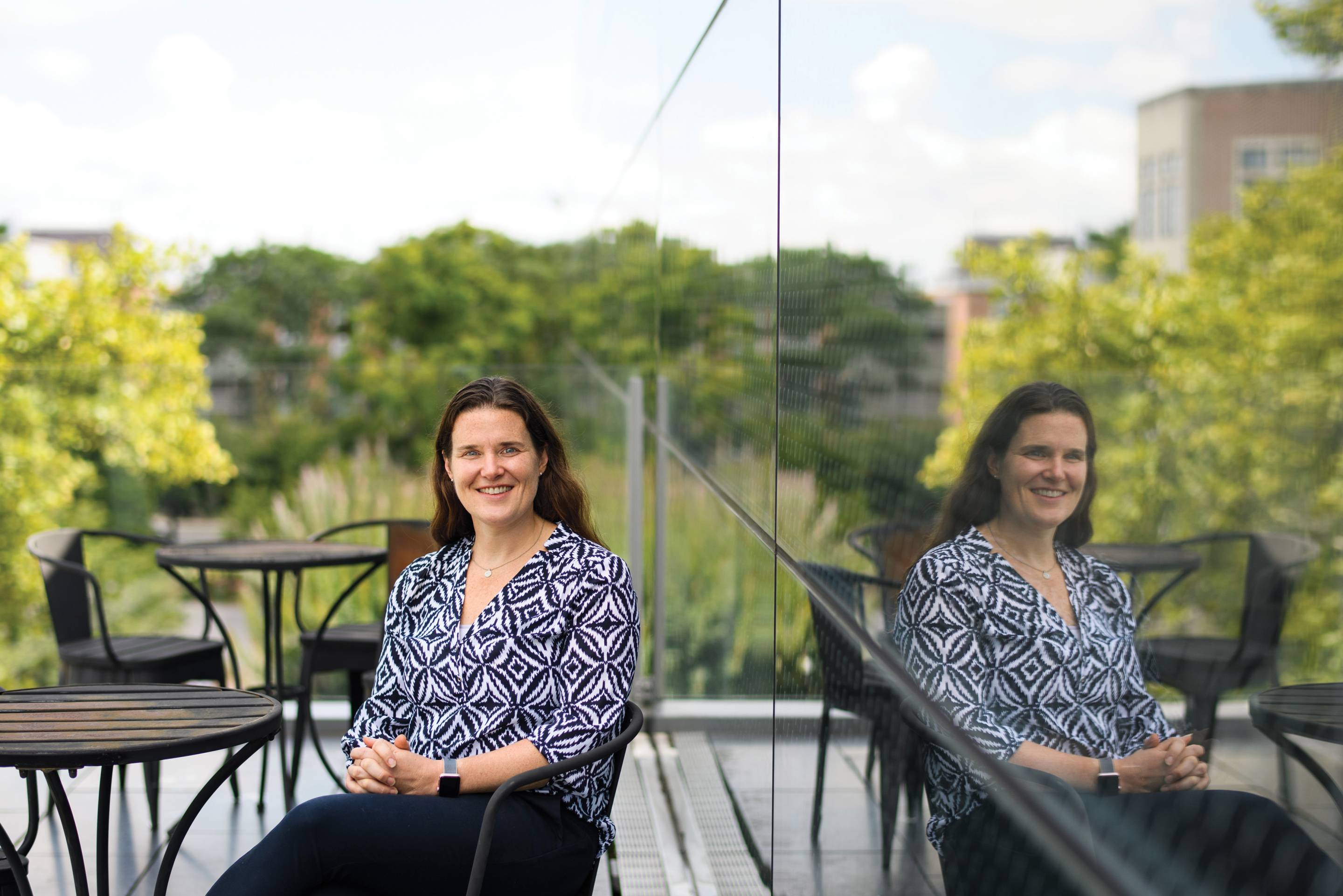 From math to meaning: Artificial intelligence blends algorithms and ...