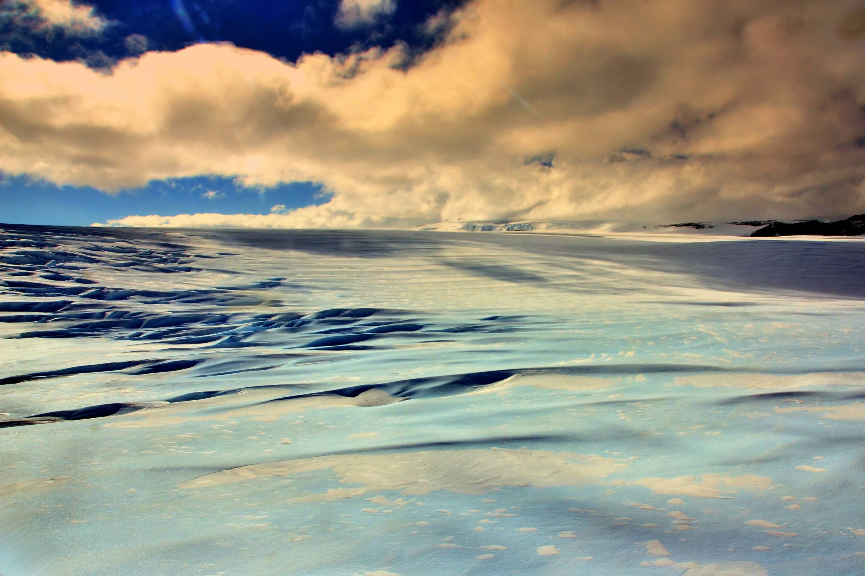 Two million-year-old ice cores provide first direct observations of an ...