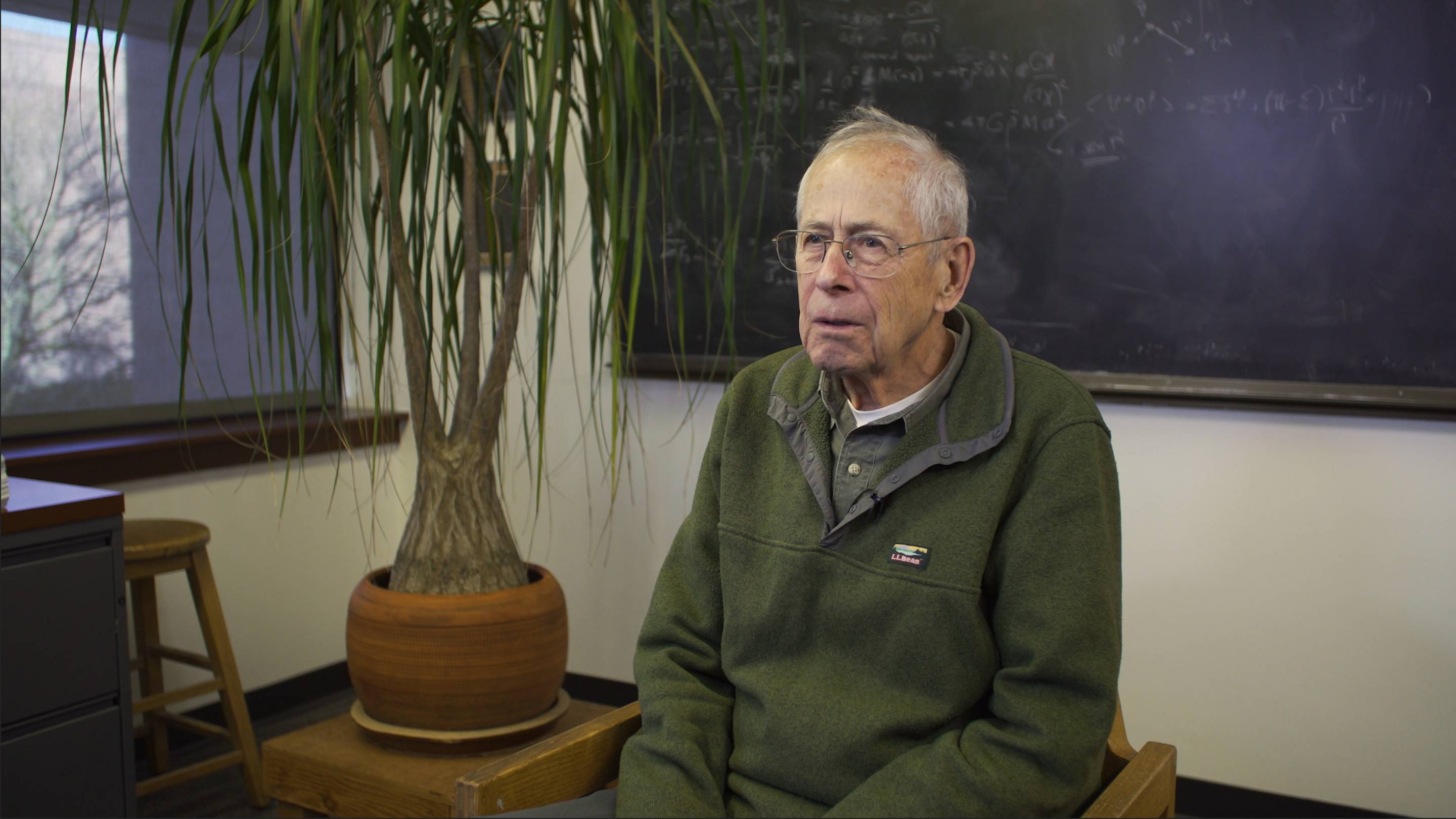 Cosmology, research and teaching with Nobel laureate Jim Peebles