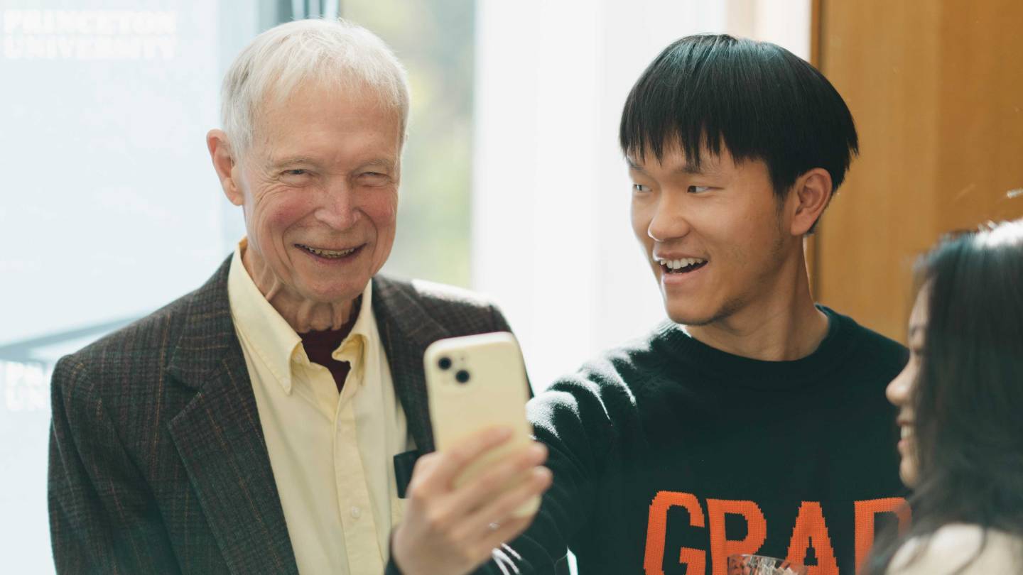 Princeton’s John Hopfield receives Nobel Prize in physics