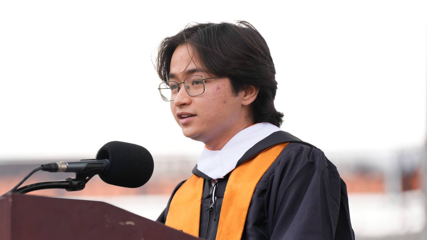 Commencement remarks from Valedictorian Daniel Yu