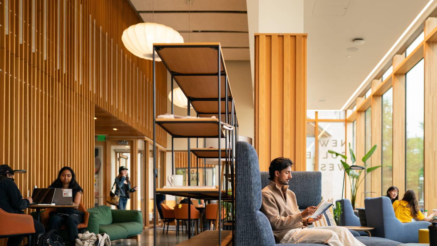 Venture Forward gift from Yan Huo *94 names New College West as Huo College