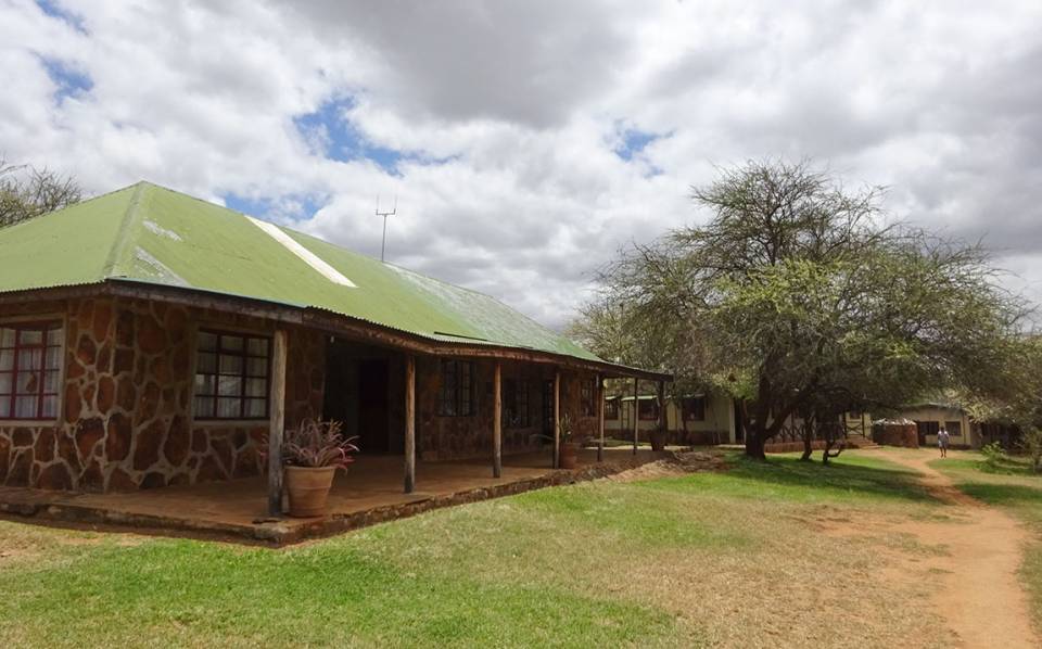 Provost Lee visits Mpala Research Centre, alumni in Kenya