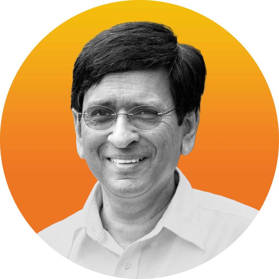 Sixteen faculty members transfer to emeritus status