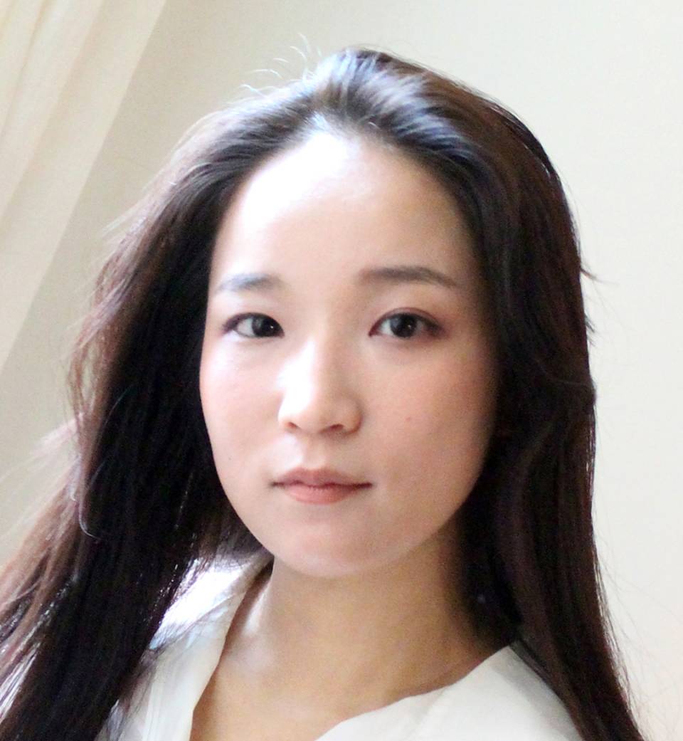 Learning to see fashion through a scholarly lens