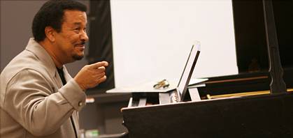 Katrina relief efforts include helping Dillard reopen, welcoming jazz ...