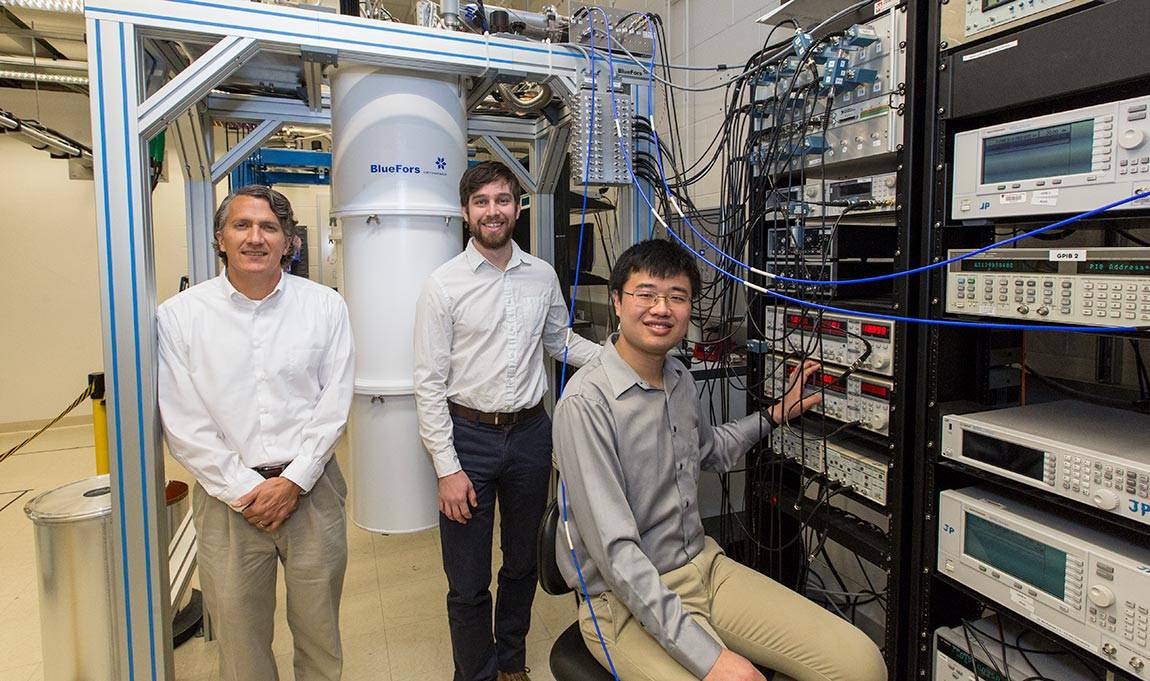 Electron-photon small-talk could have big impact on quantum computing