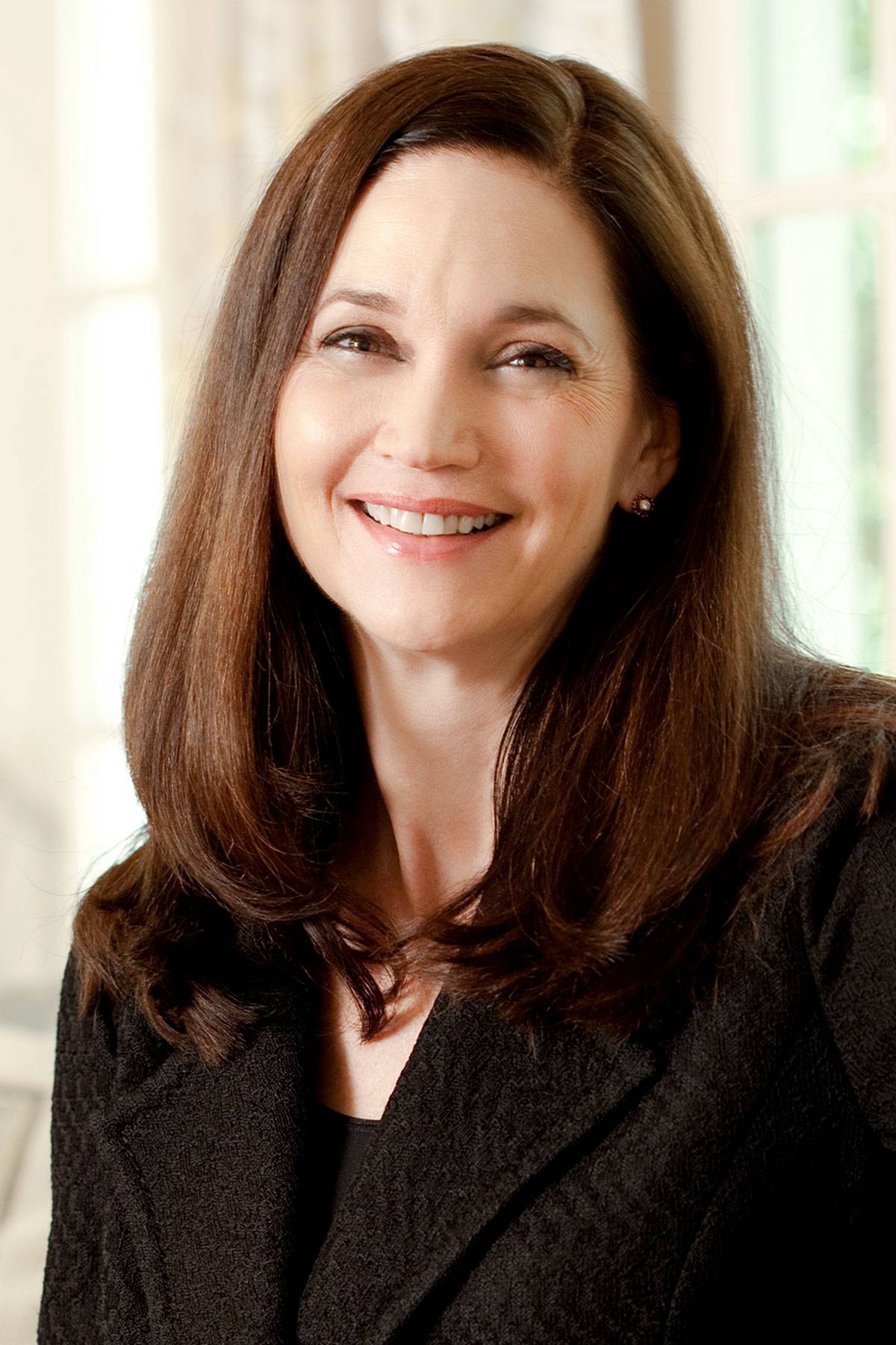 Financial specialist Hobson, college president Quillen to receive top ...