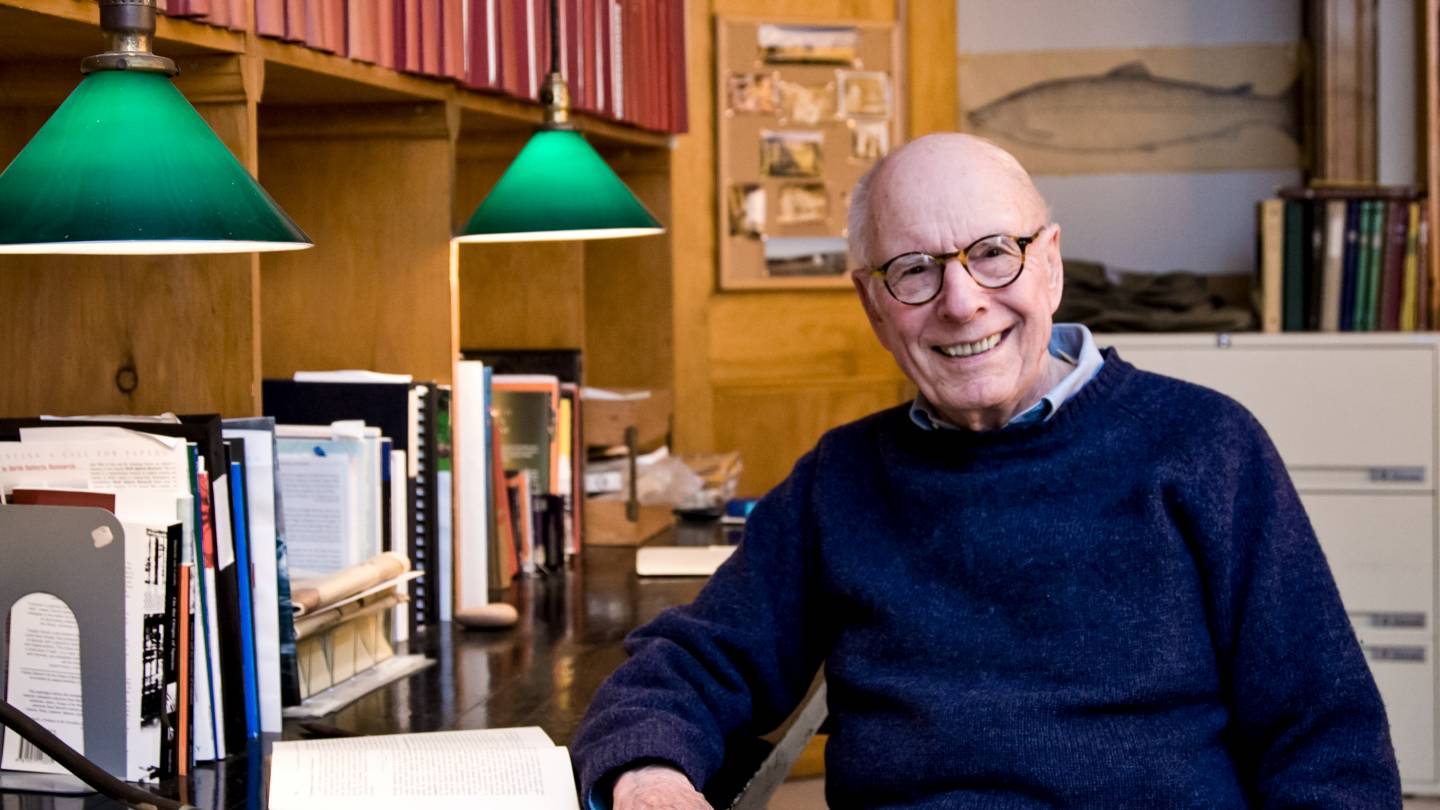 Microbiologist John Bonner, leading expert on cellular slime molds ...