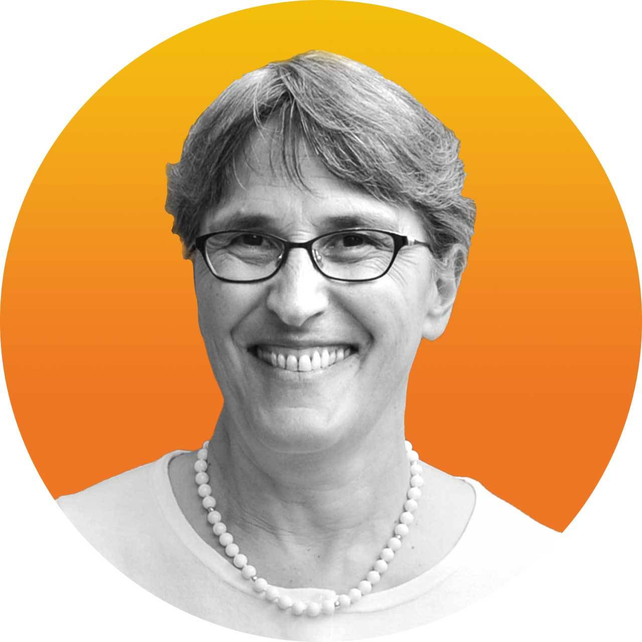 Sixteen faculty members transfer to emeritus status