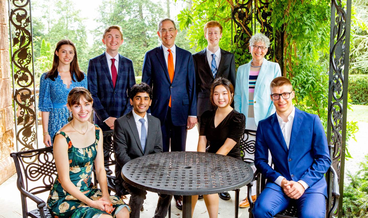 Undergraduate prizes awarded to seven students for academic achievement