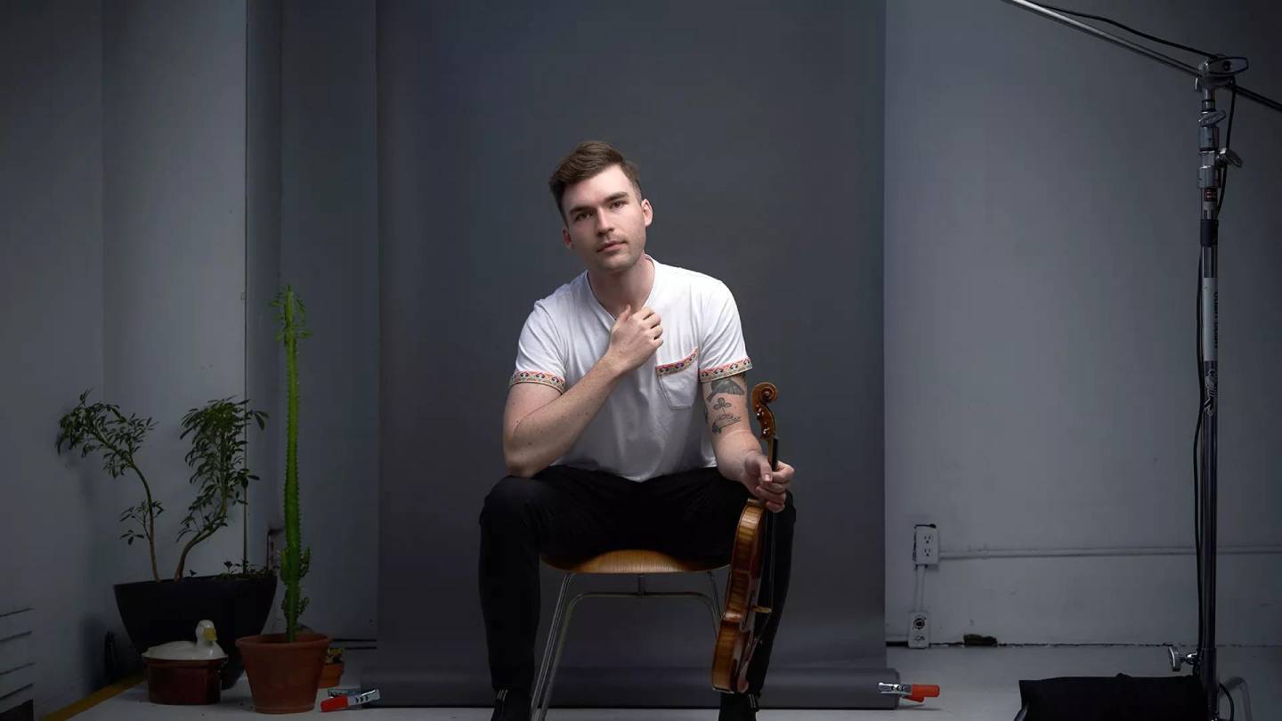 Alexi Kenney, Violin