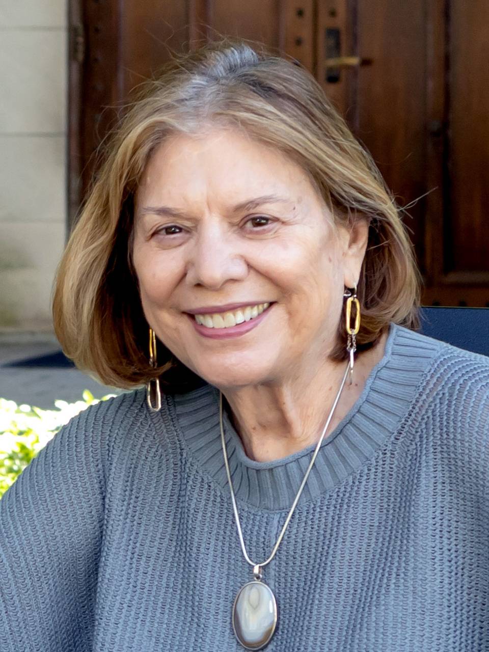 Faculty members honored for excellence in mentoring graduate students