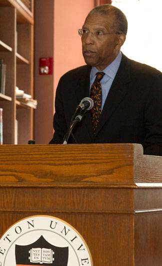 Princeton's informal motto recast to emphasize service to humanity